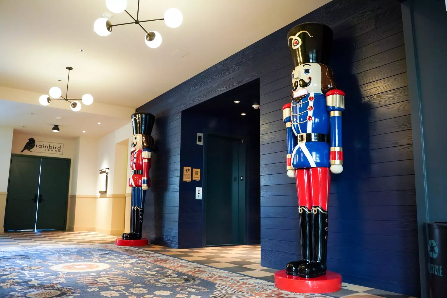 Sleep Surrounded By Hundreds of Nutcrackers at This California Hotel ...